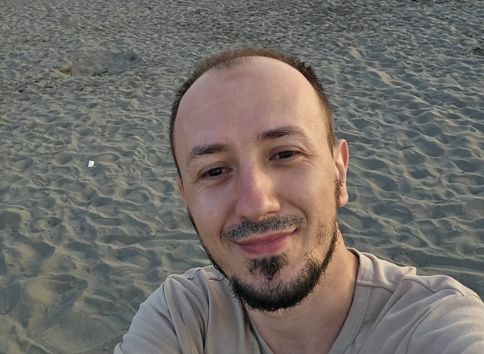 Sami Maxhuni | Senior Full Stack Developer with Expertise in Laravel, Vue.js, and Nuxt.js